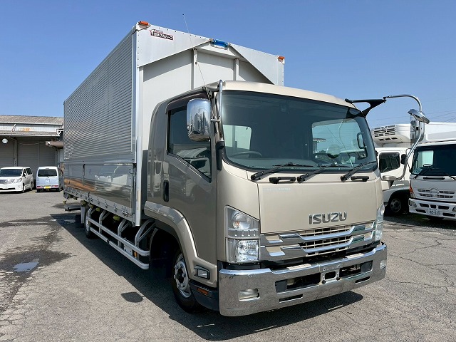 H28 いすゞ フォワード アルミウイング 格納式パワーゲート 後輪エアサス 6200 フルワイド 240馬力 6速MT フルキャブ ベッド付 4t 8t 中型 バン 箱車 | 中古トラック ...