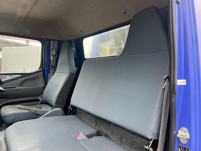 H27 三菱ふそう キャンター 圧縮式塵芥車 極東開発工業 プレス式パッカー 押し出し排出 連続作動車 5.9立米 汚水タンク ワイド 3t 8t 小型 ごみ収集車 特装車 | 中古トラック ...